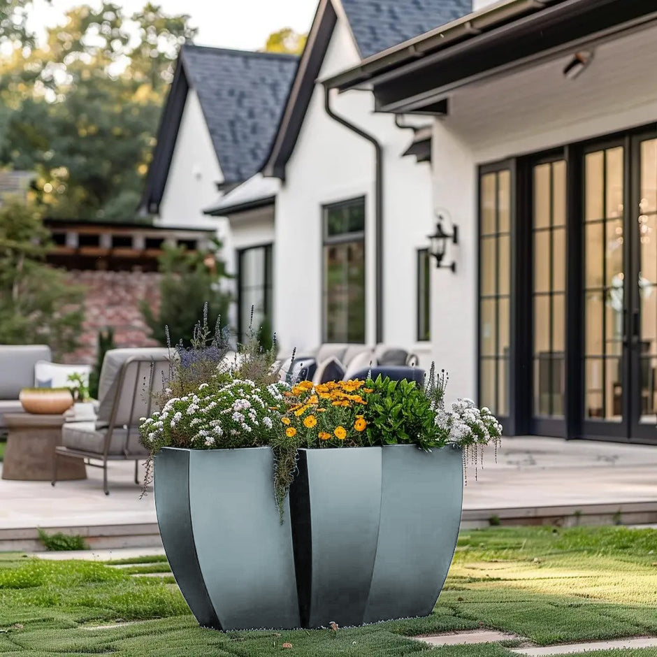 Planters – Carbon Designs